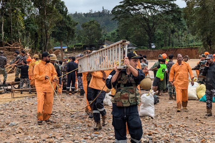 Southern Naval Command Deploys Relief Teams to Wayanad Landslide Crisis ...
